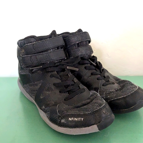 NFINITY | Shoes | Nfinity Beast Mid Top Black Size 85 | Poshmark